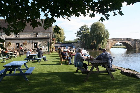 Swindon Pubs | The full guide to pubs in Swindon & surrounding area