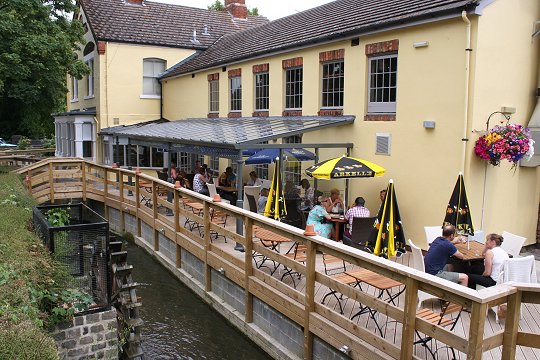 EAT Swindon | Eating Out, Restaurants & Takeaway in Swindon