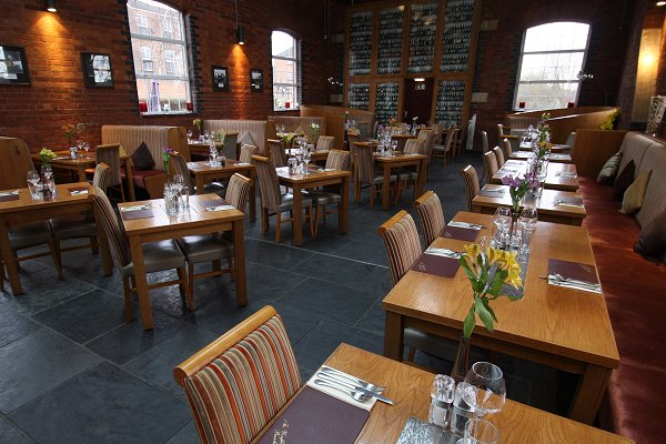 EAT Swindon | Eating Out, Restaurants & Takeaway in Swindon