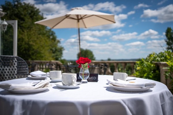 EAT Swindon | Eating Out, Restaurants & Takeaway in Swindon