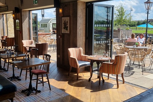 EAT Swindon | Eating Out, Restaurants & Takeaway in Swindon