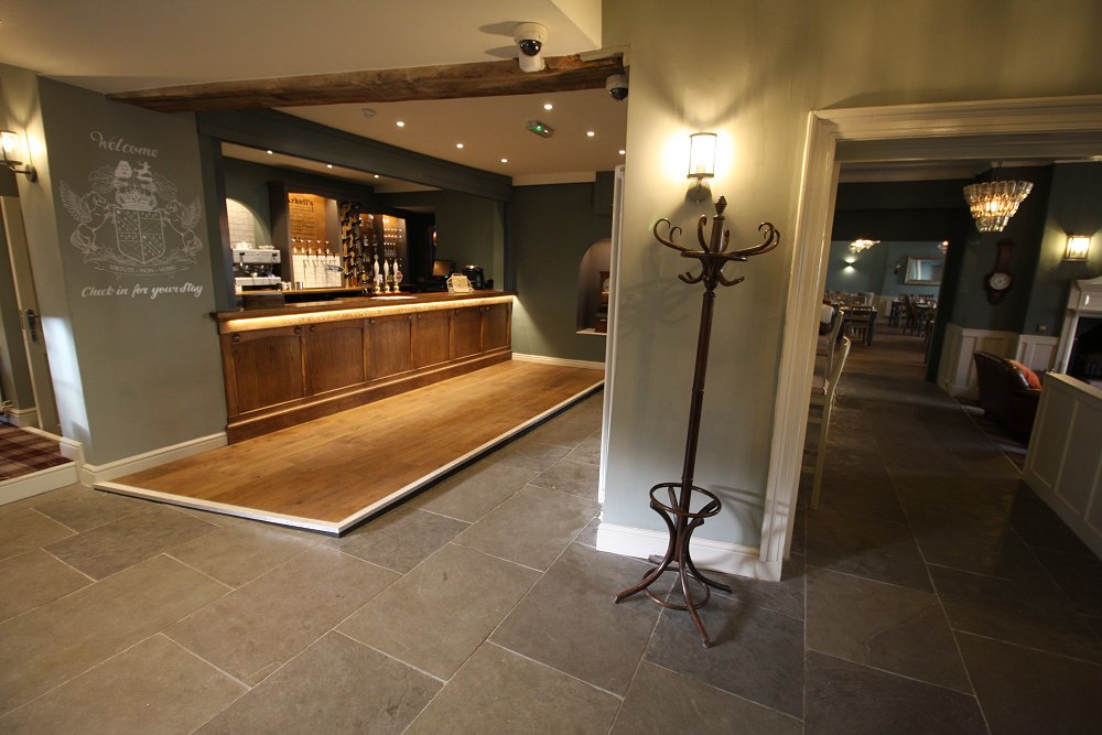 The Lansdowne Strand, Calne, hotel, restaurant, bar & function rooms in ...