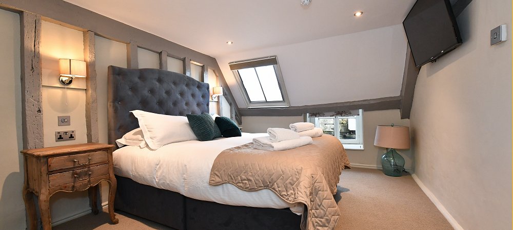 Rooms Calne, A4, Wiltshire | The Lansdowne, Calne, hotel, restaurant ...