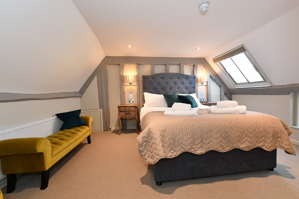 Gallery | The Lansdowne, Calne, hotel, restaurant, bar & function rooms ...