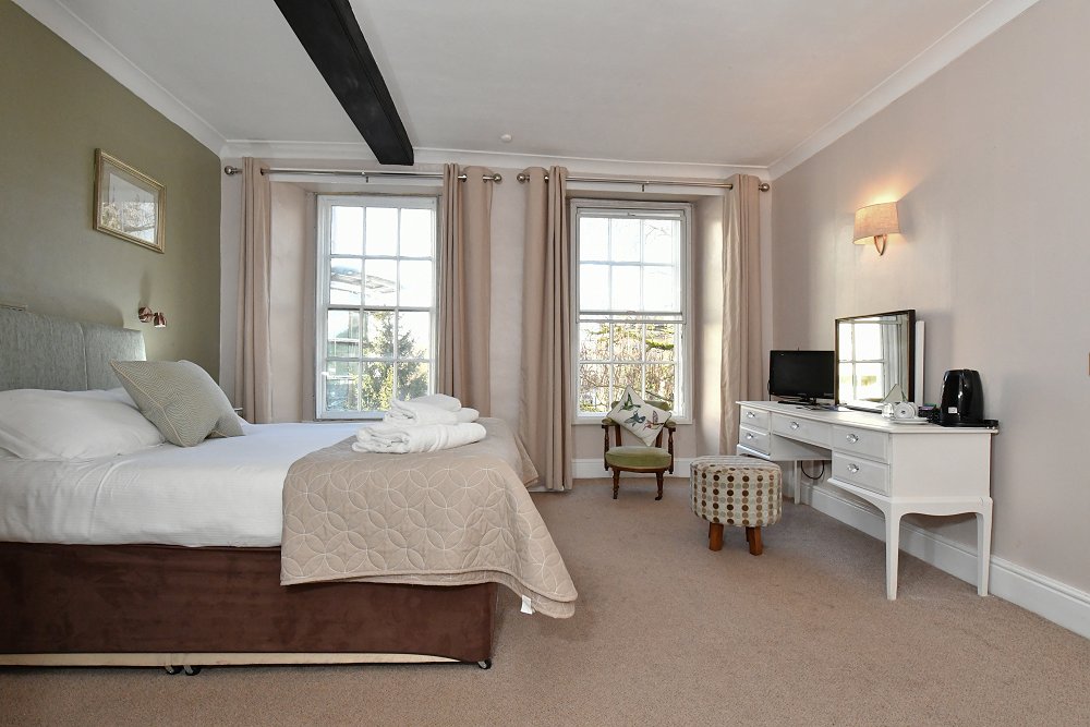 Gallery | The Lansdowne, Calne, hotel, restaurant, bar & function rooms ...