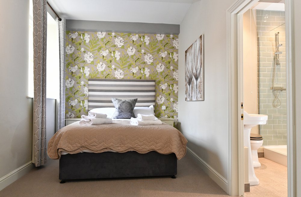 Gallery | The Lansdowne, Calne, hotel, restaurant, bar & function rooms ...