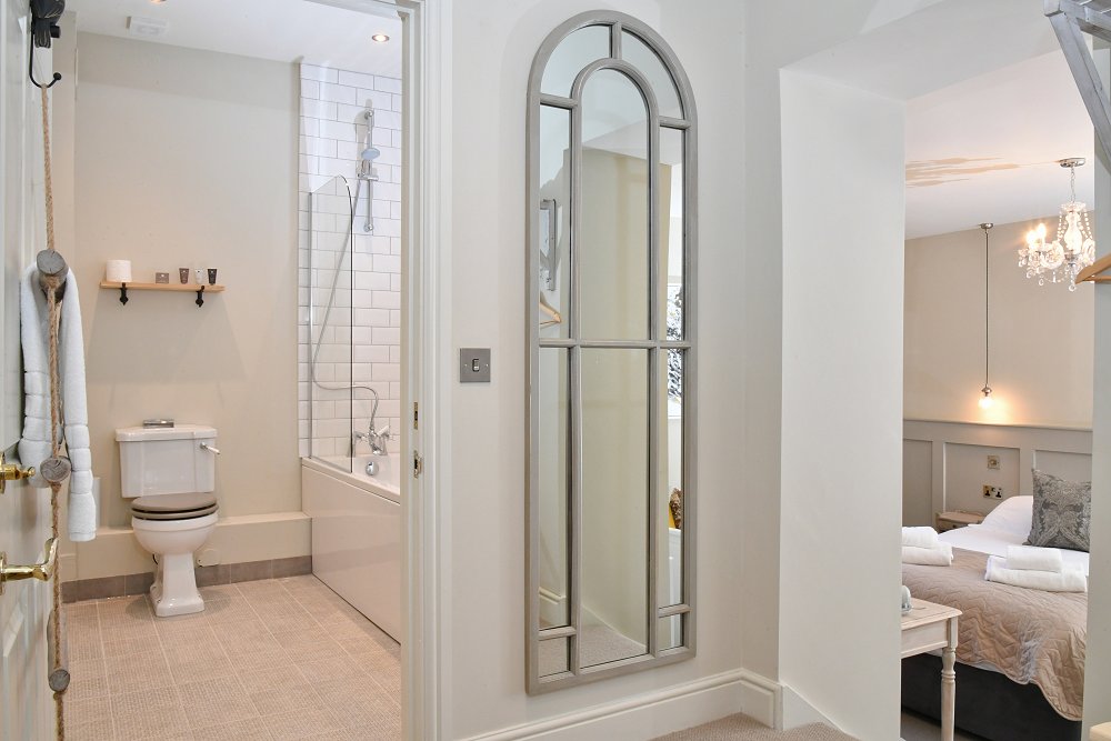 Gallery | The Lansdowne, Calne, hotel, restaurant, bar & function rooms ...