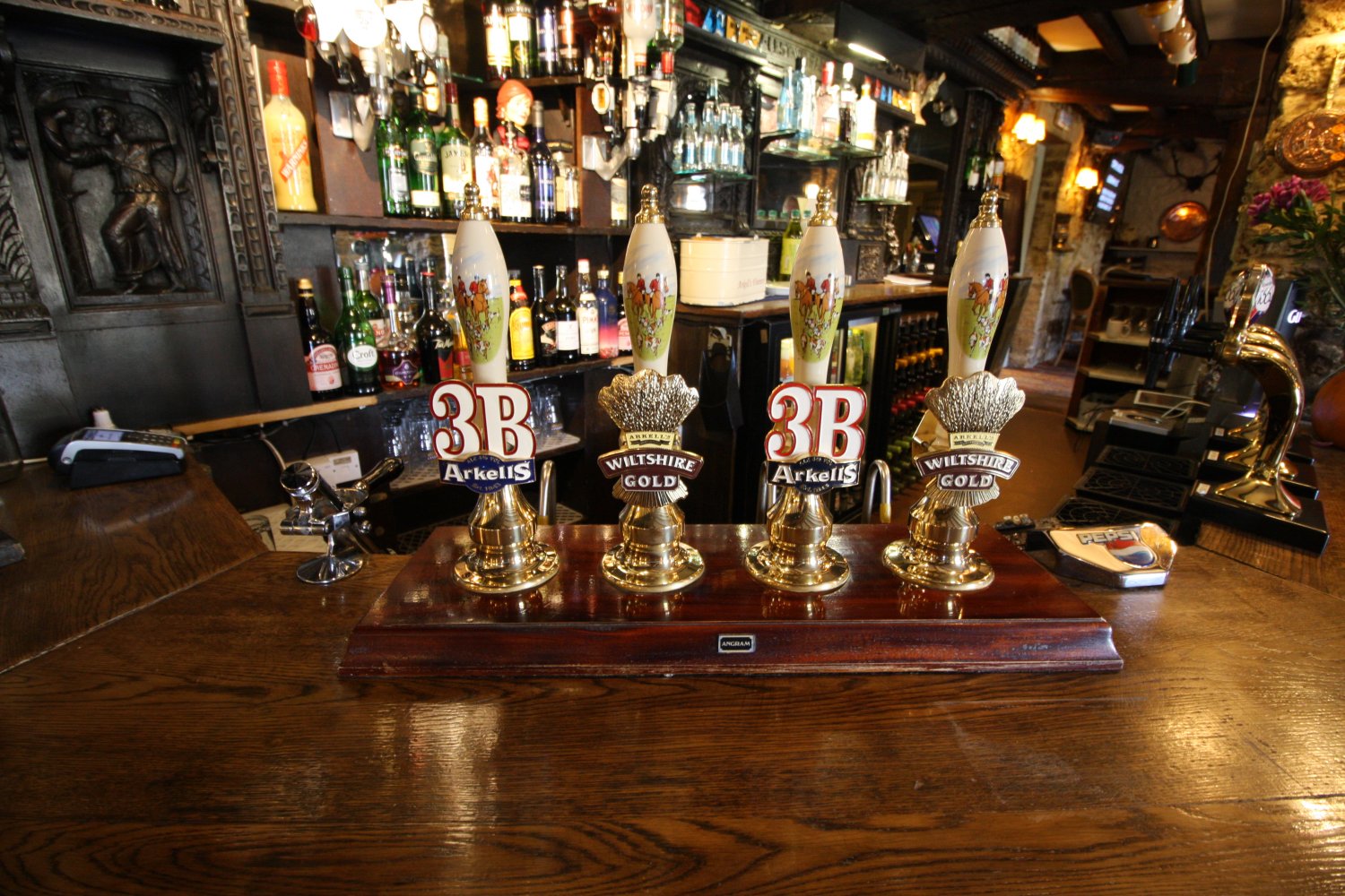 The Highwayman | pub food & Sunday lunch near Cirencester on the A417