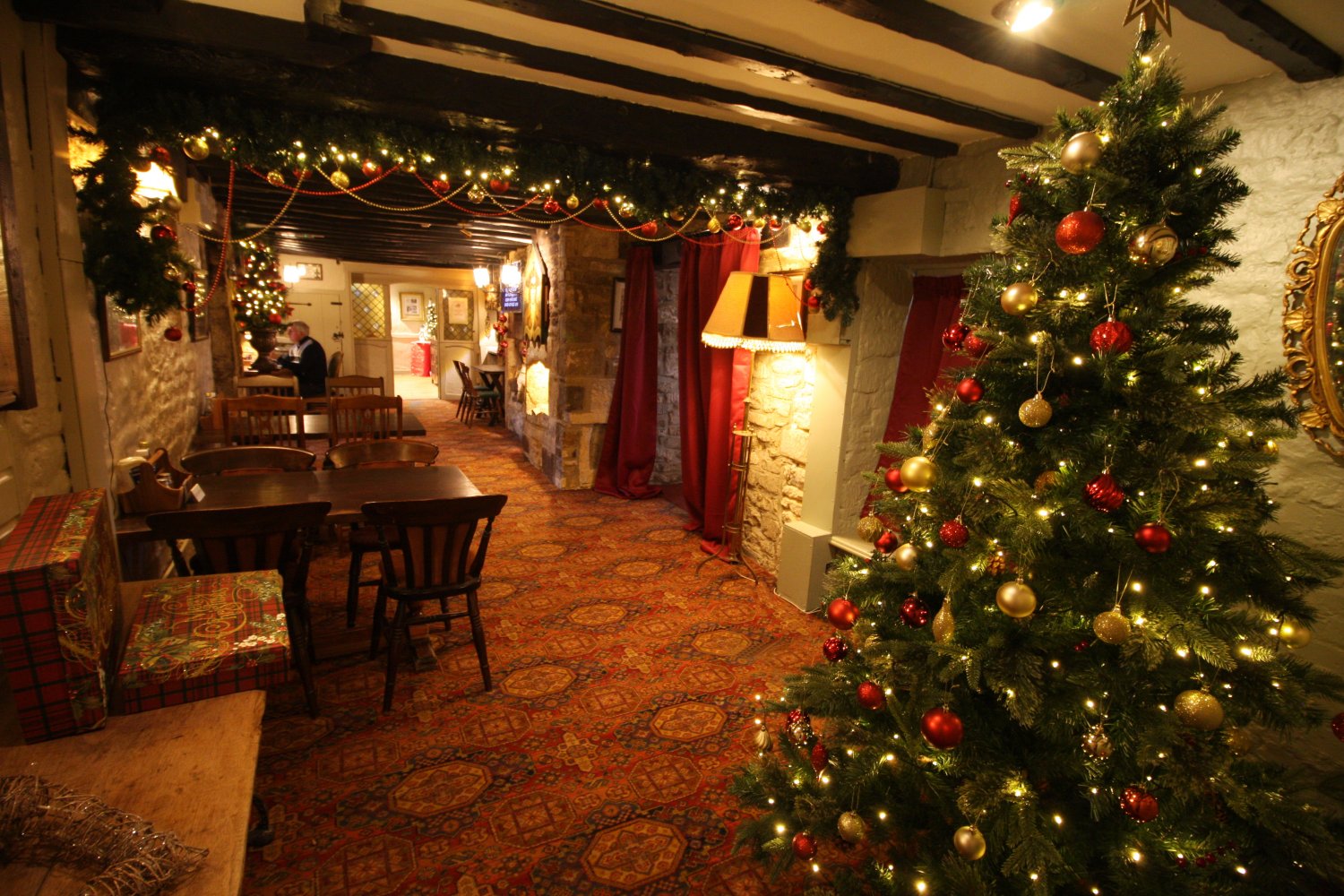 The Highwayman | pub food & Sunday lunch near Cirencester on the A417
