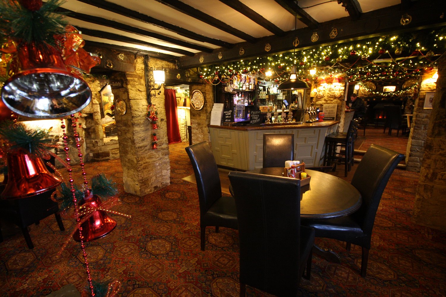The Highwayman Pub Food Sunday Lunch Near Cirencester On The A417 the-highwayman-pub-food-sunday-lunch-near-cirencester-on-the-a417