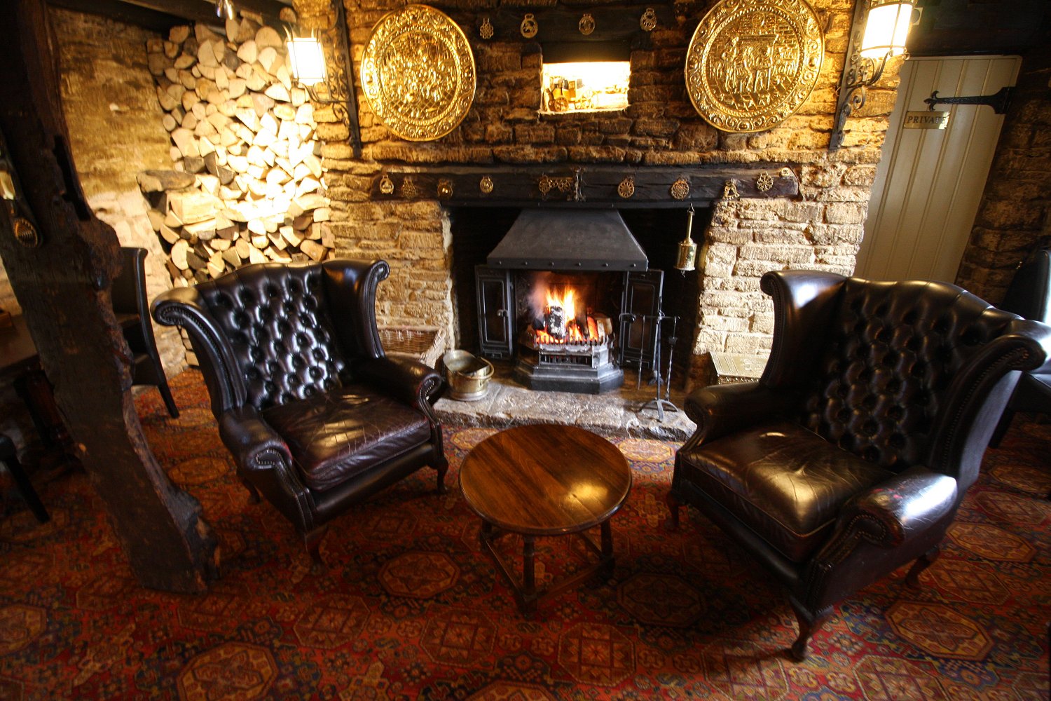 The Highwayman | pub food & Sunday lunch near Cirencester on the A417