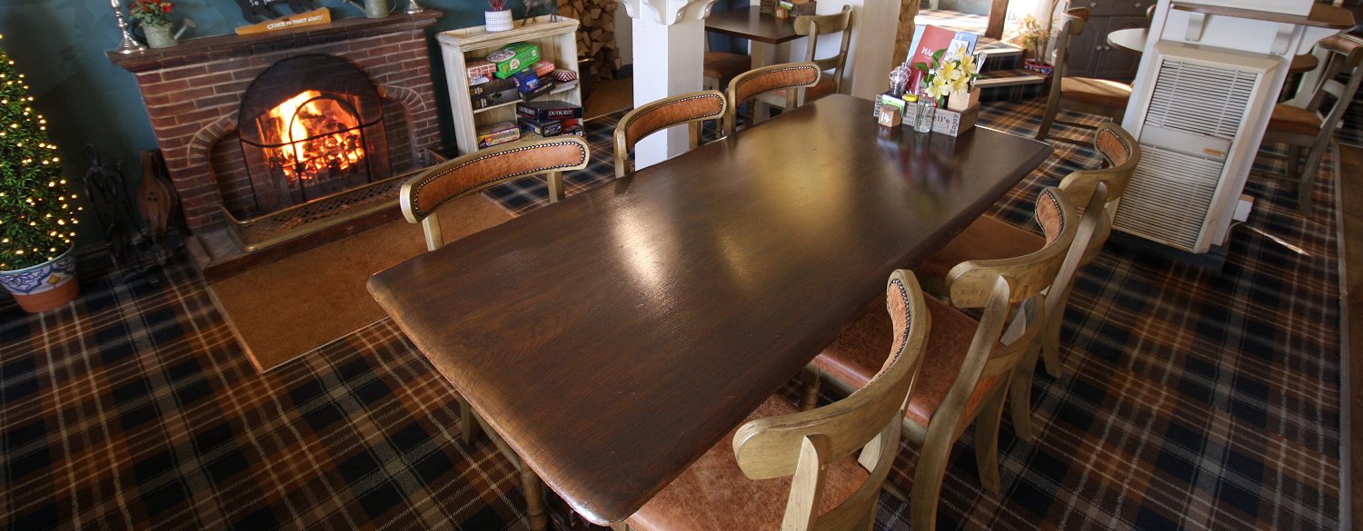 Sunday Lunch at The Plough-on-the-Hill, Swindon, Jn15 M4