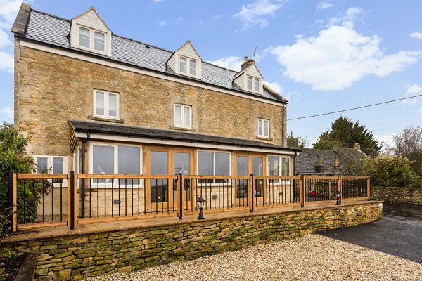 Luxury Holidays Stays/Lets in the Cotswolds | Waterhead Barns, Stow-on ...